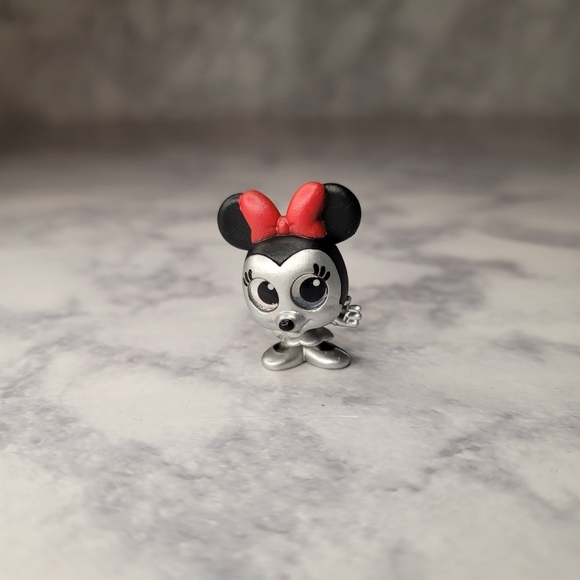 Disney | Toys | Disney Doorables Minnie Mouse Series Ten Special ...